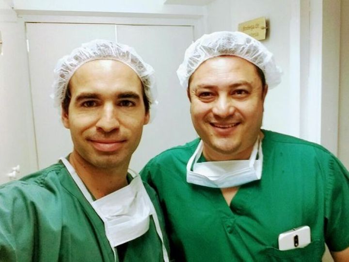 Dr. Brian Frick Especialista en Cirugía Plástica y Reconstructiva ...