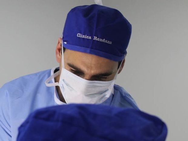 Dr. Brian Frick Especialista en Cirugía Plástica y Reconstructiva ...